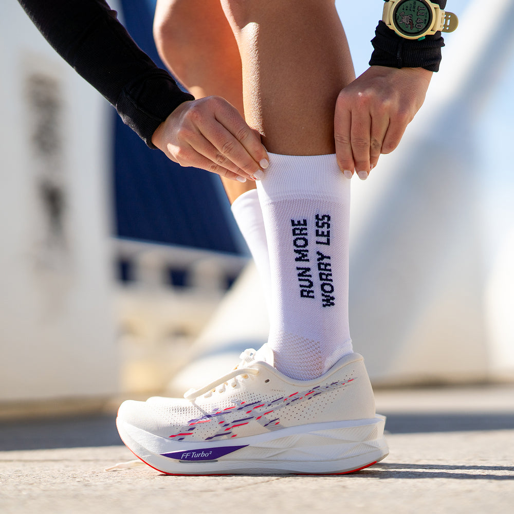 RUN MORE WHITE - RUNNING SOCKS